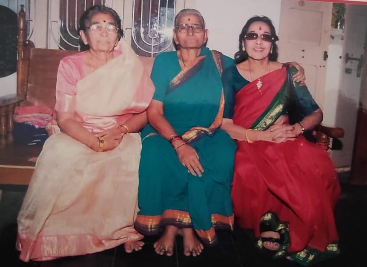 Actor Jamuna’s death brings shock to her childhood friends in Andhra Pradesh’s Guntur - The Hindu